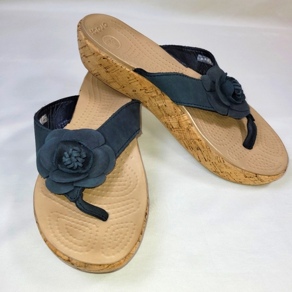 CROCS | Shoes | Crocs Flower Sandal | Poshmark